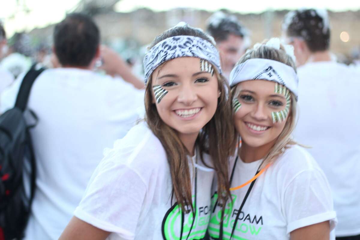Photos: Foam Glow 5k run at Fiesta Texas