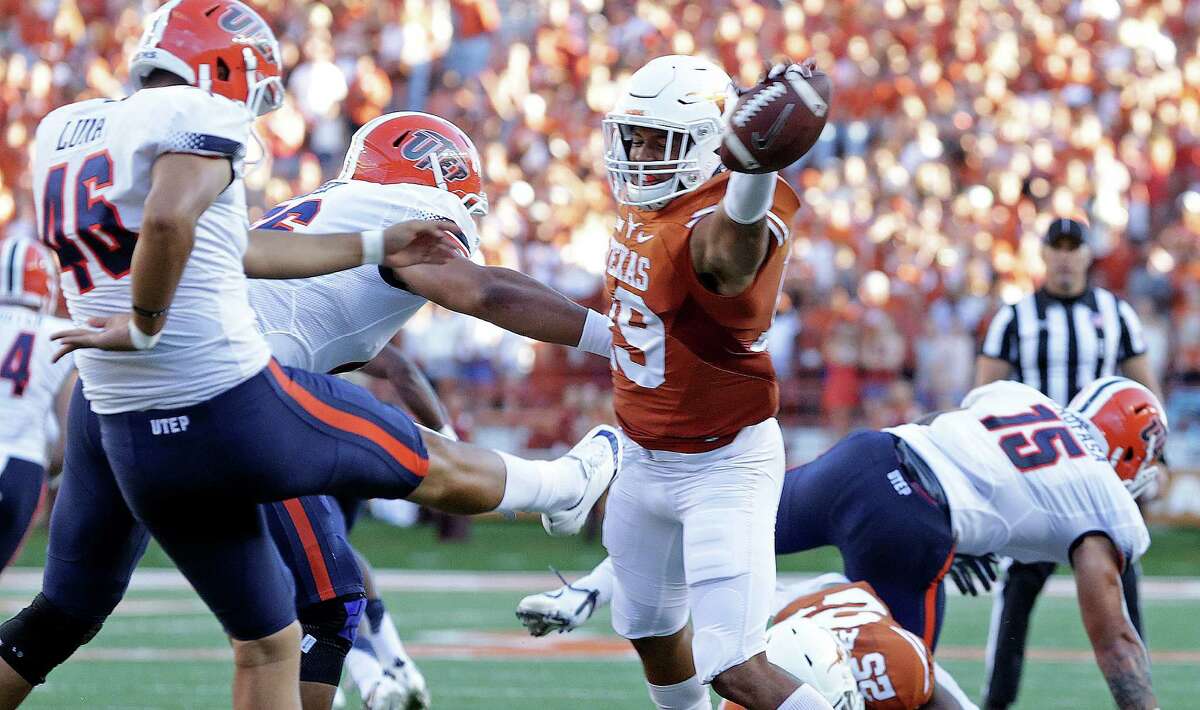 Texas S Brandon Jones probable for Texas Bowl despite head injury