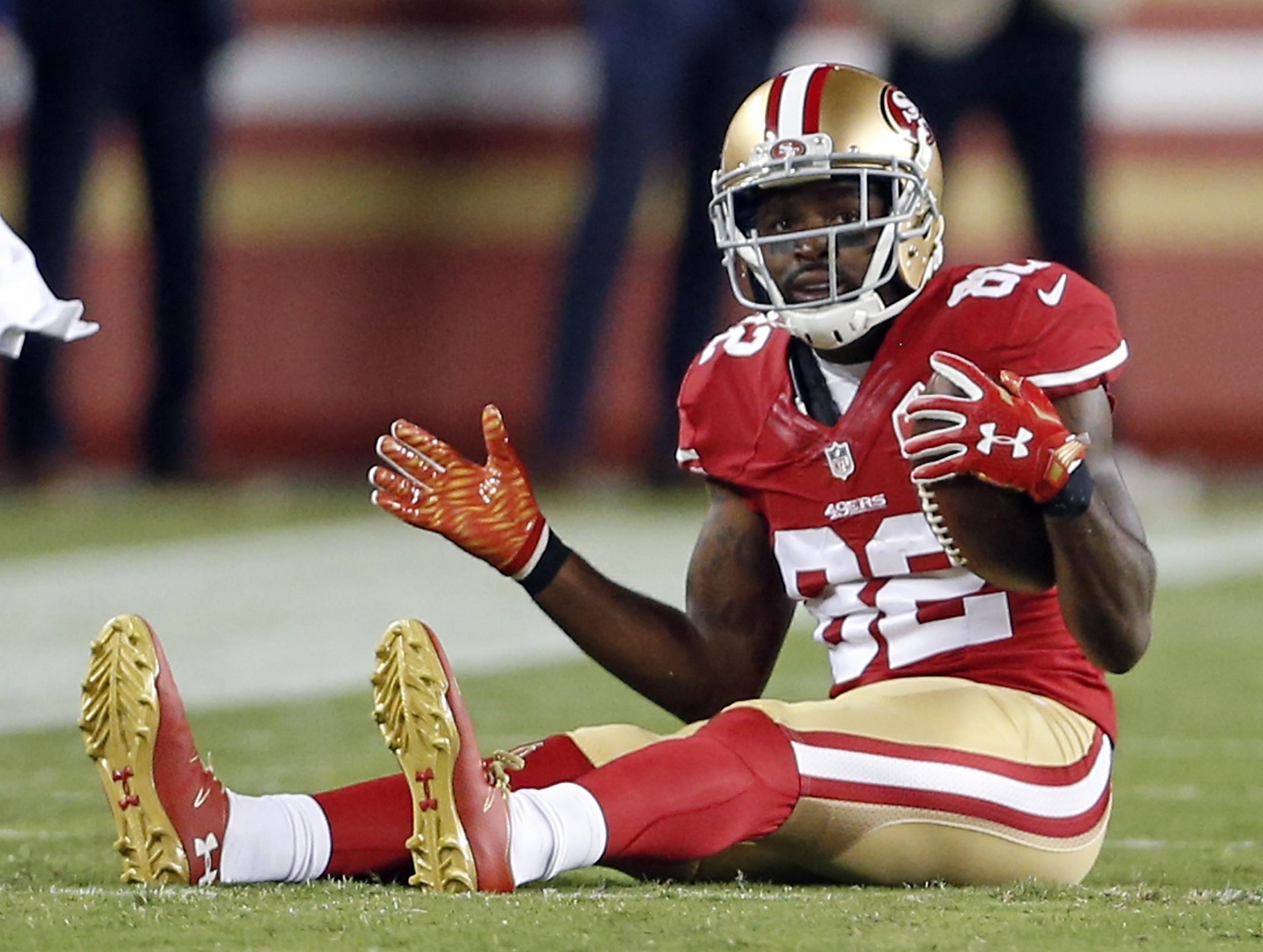 Niners’ Smith frustrated by lack of passes