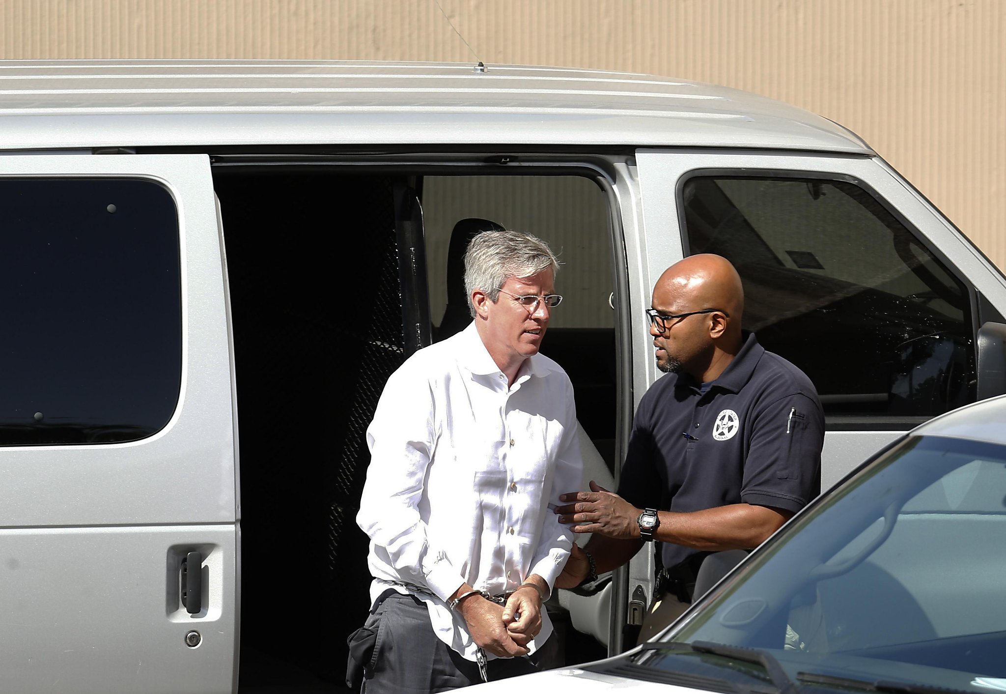 Despite fraud charges, Charles Banks still in wine business
