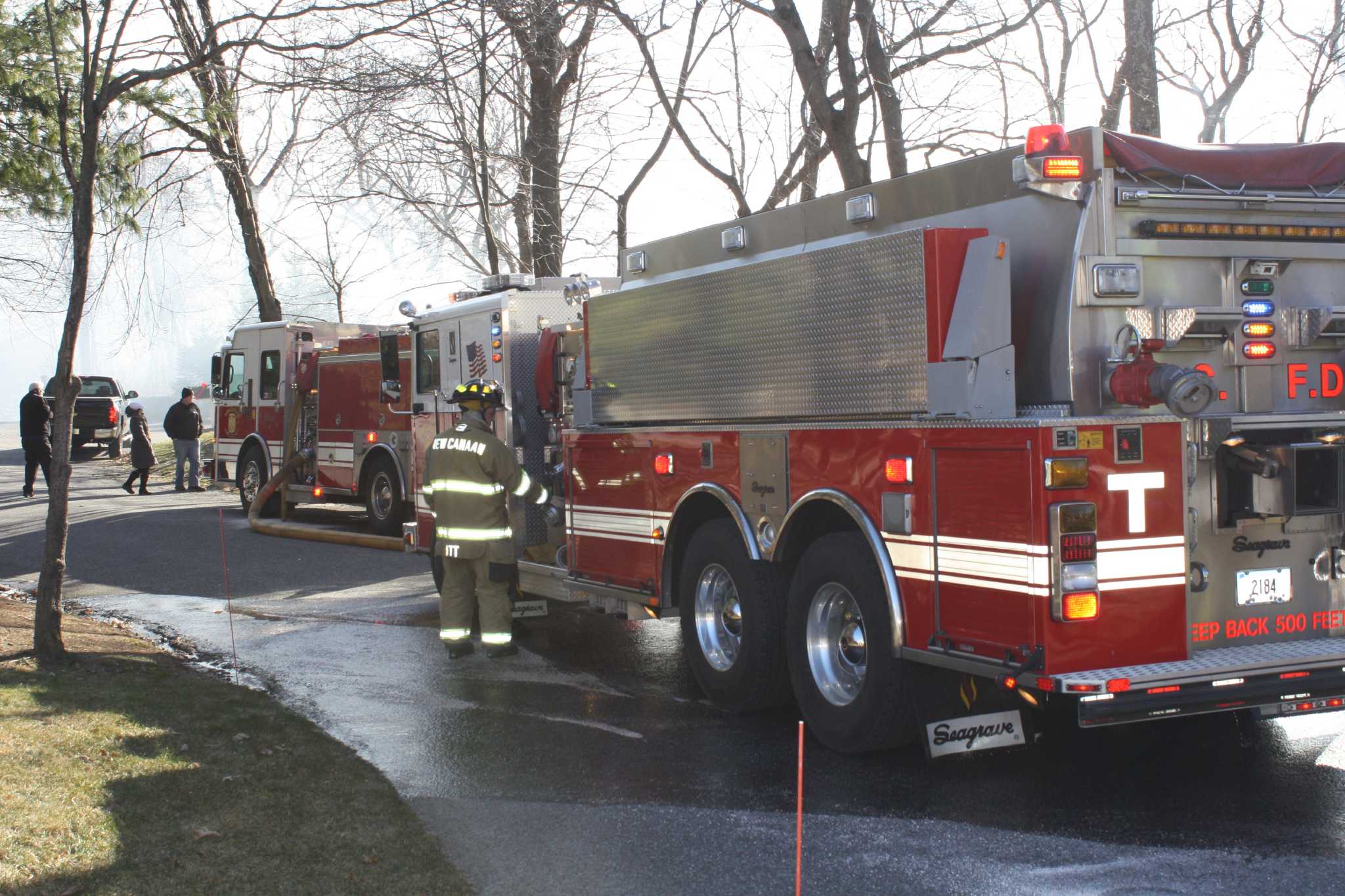 Crews responding to Ridgefield fire