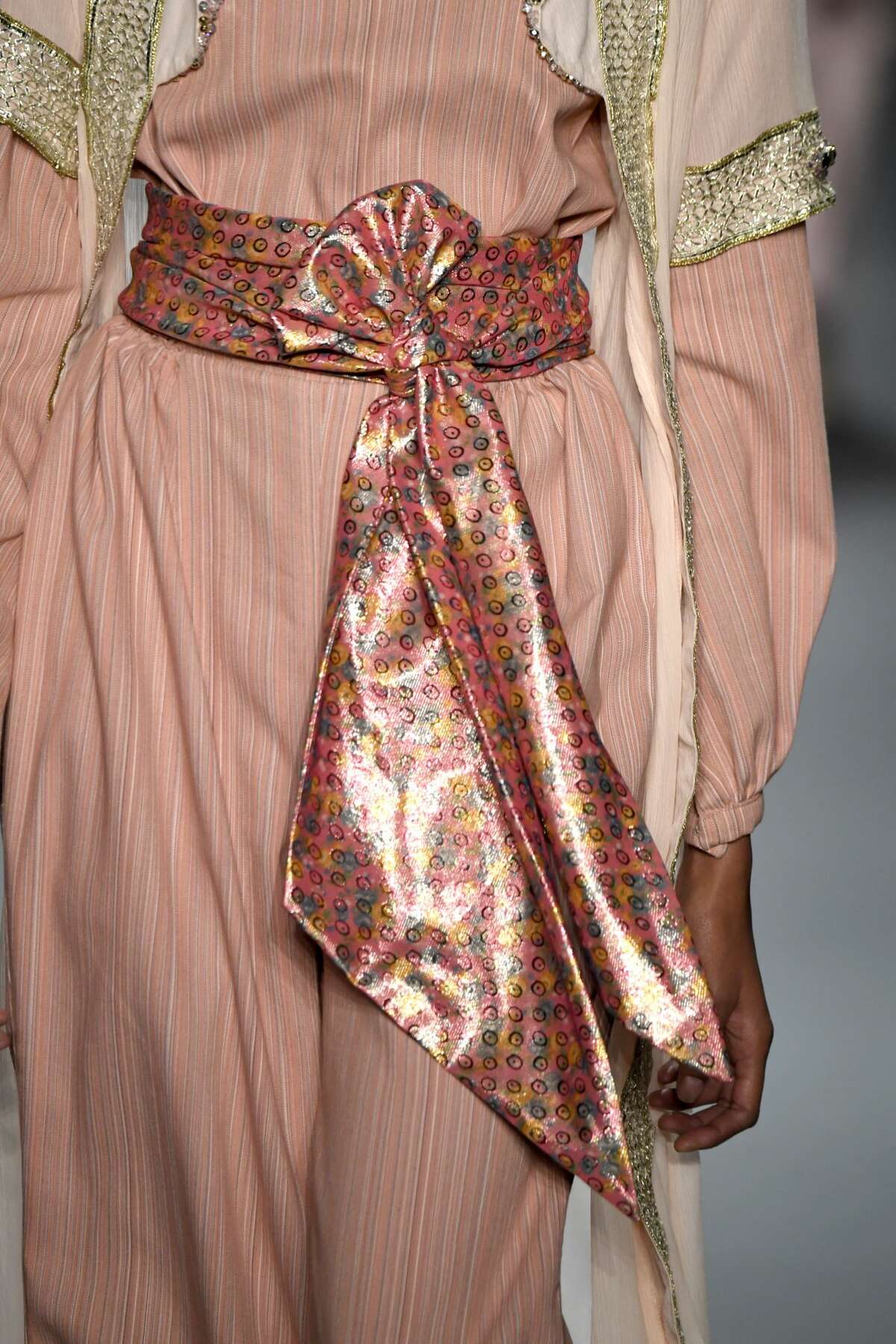 Muslim designer creates amazing hijab fashion for New York Fashion Week