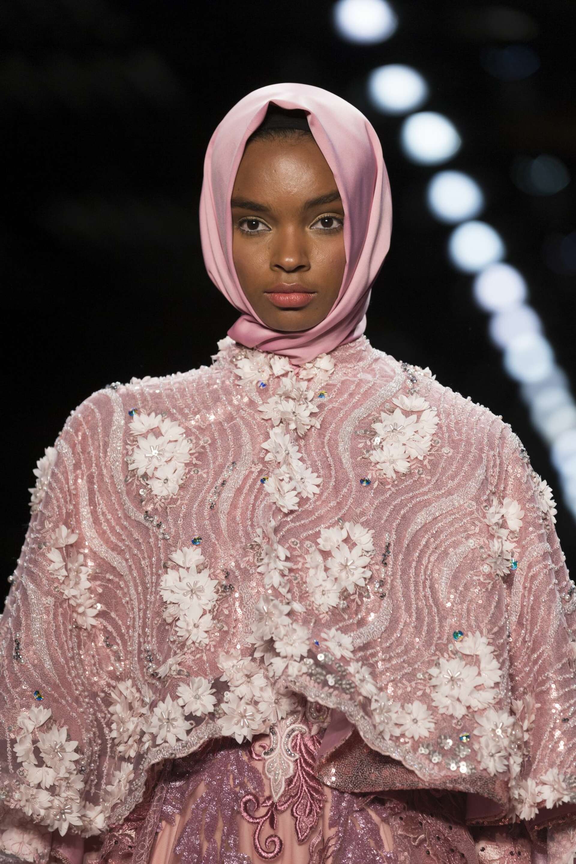 Muslim designer creates amazing hijab fashion for New York Fashion Week