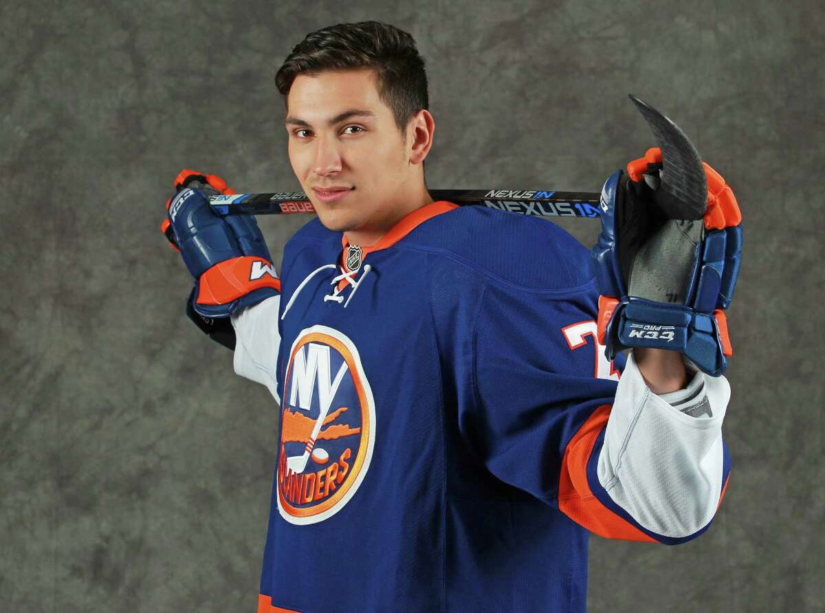 Dal Colle builds on short Sound Tigers stint in Islanders camp