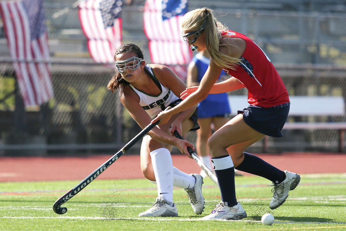 Norwalk Bears field hockey squad shuts out rebuilding Brien McMahon ...