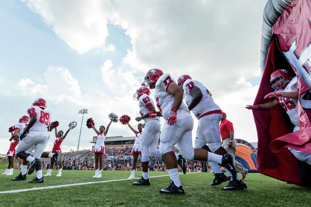 Alief Taylor keeps rolling, stomps Seven Lakes