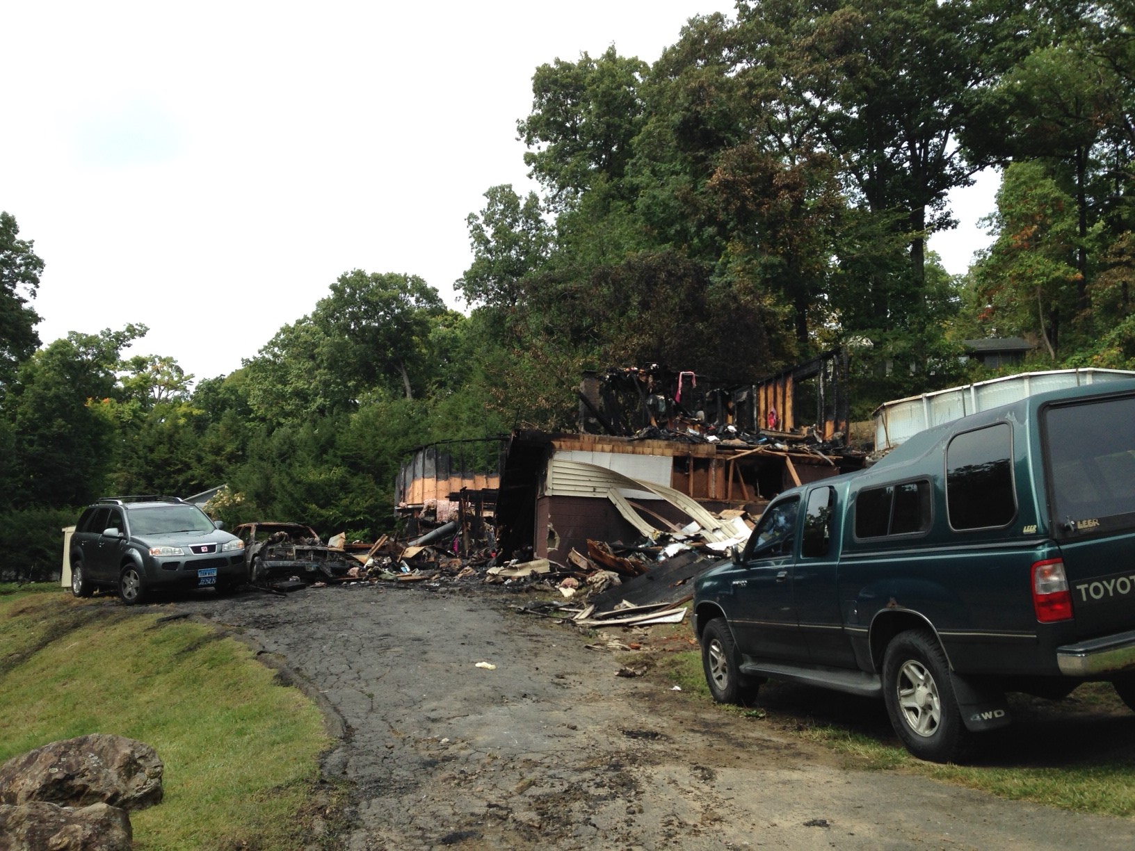 Departments extinguish ‘stubborn’ New Fairfield fire