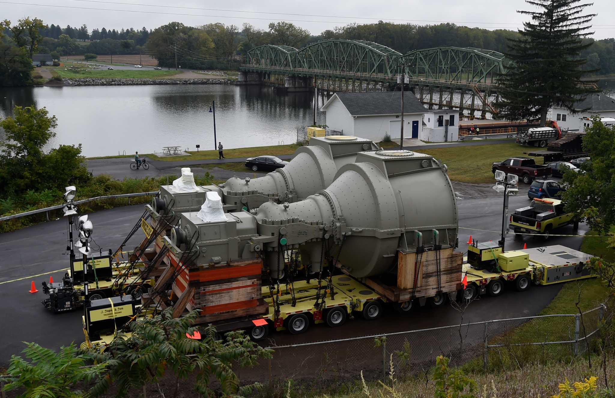 Laying the groundwork for an oversized GE shipment