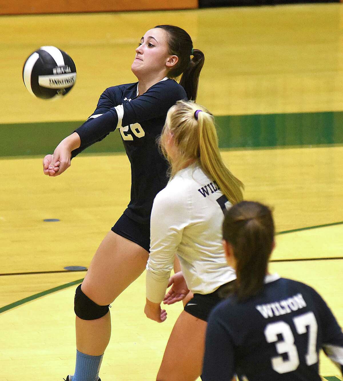 Undefeated Wilton tops Norwalk in girls volleyball