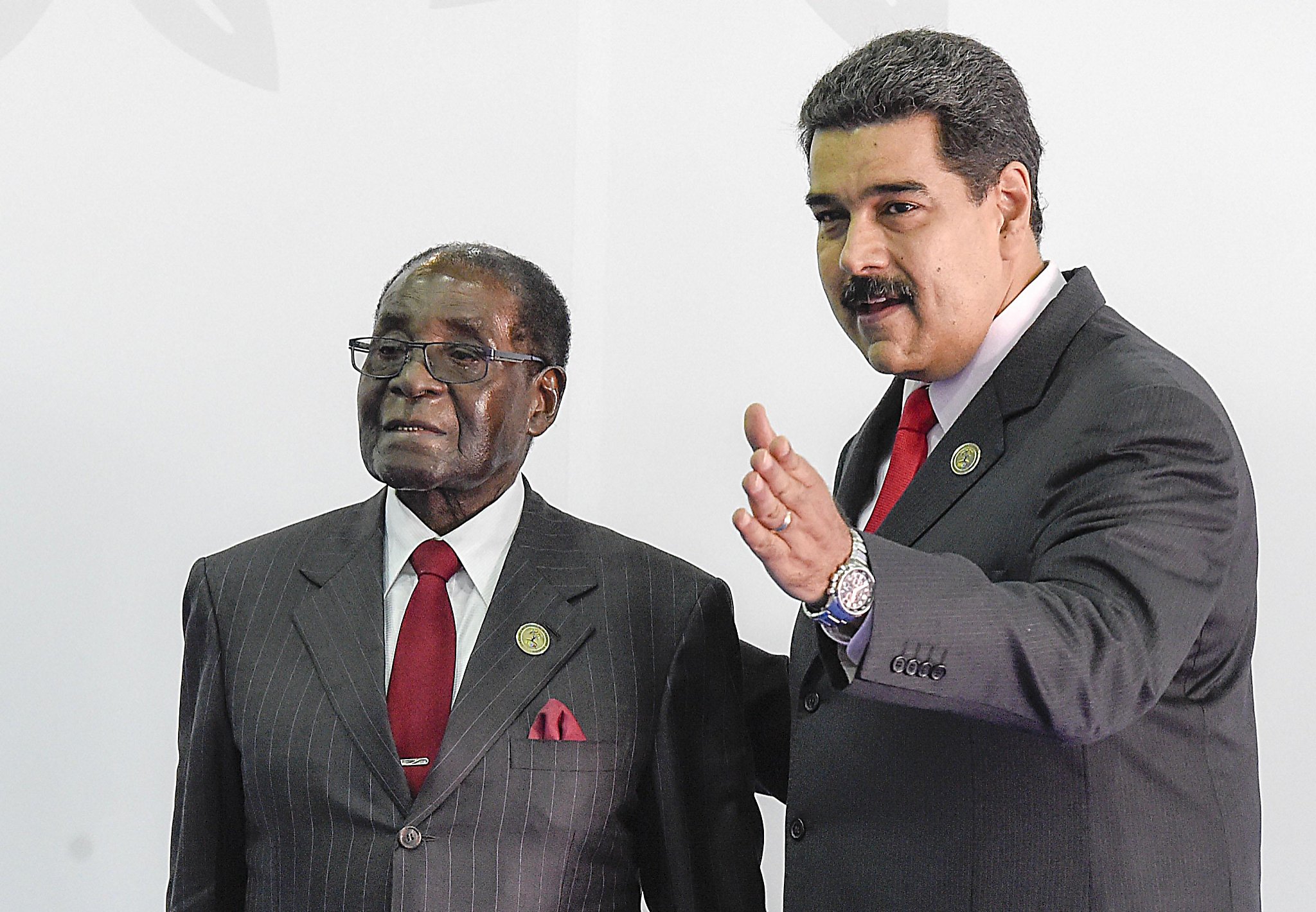 In Zimbabwe, comedy thrives as country slowly falls apart