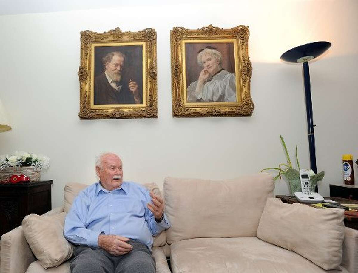 Ian Kerr, colorful p.r. exec, dies at home in Riverside