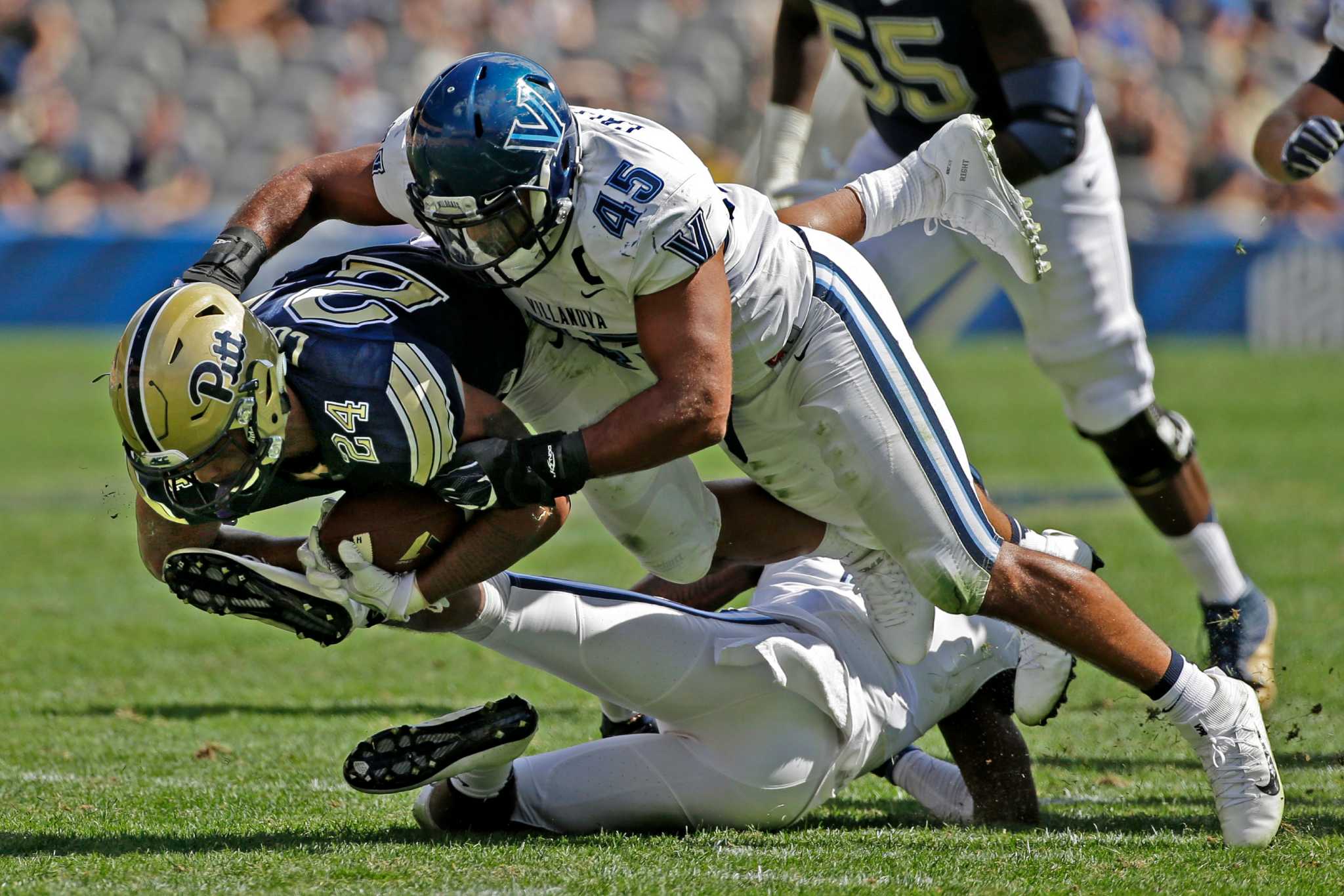 Former Hatter star Calitro leading Villanova defense