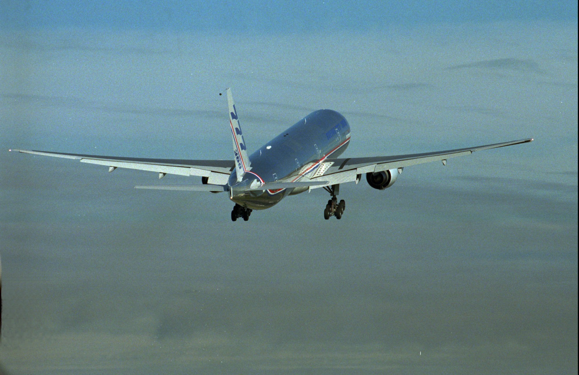 FlightAware, Aireon partner on space-based flight tracking system