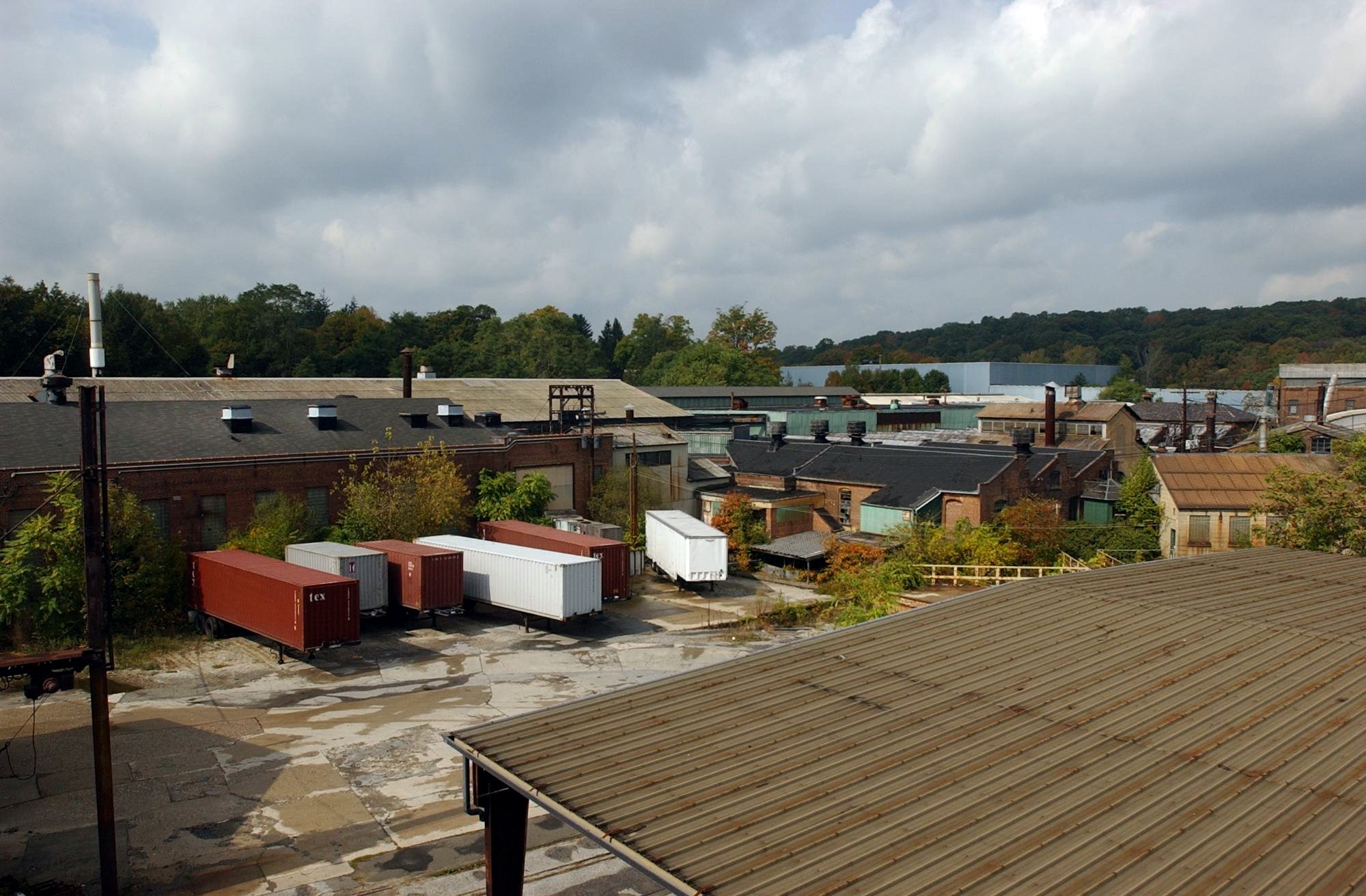 Redding gets victory in wire mill suit