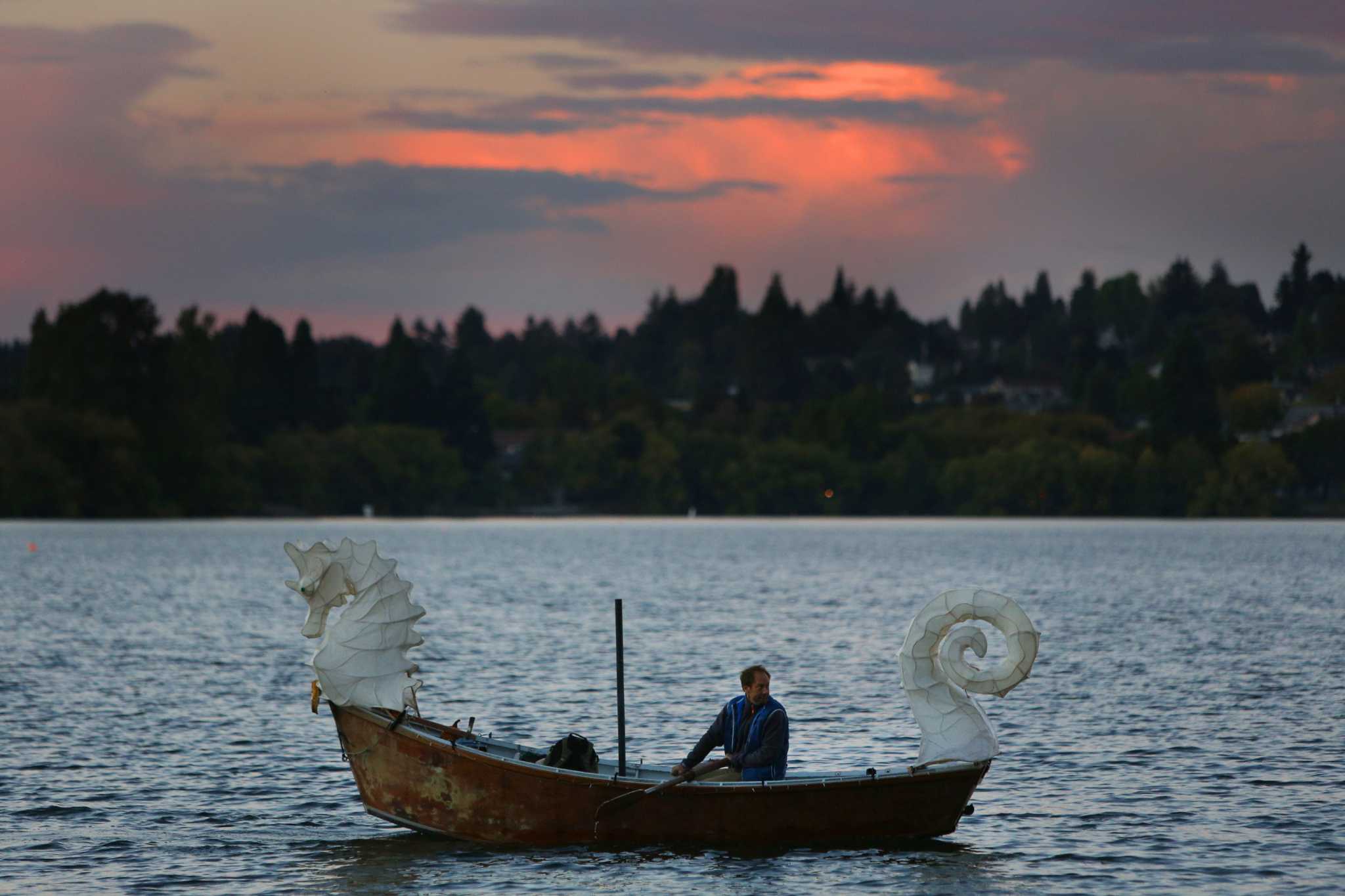 Luminata parade lights up Green Lake