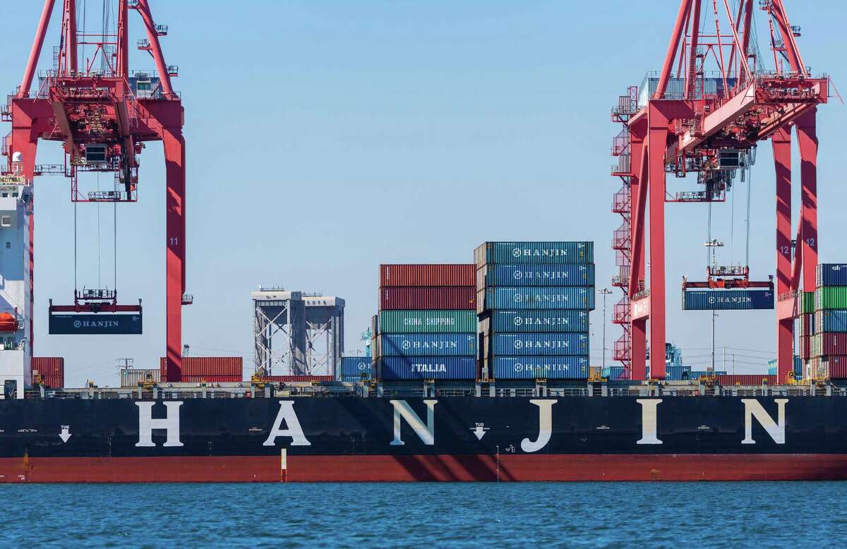 Hanjin Shipping to get more funds to resolve cargo crisis