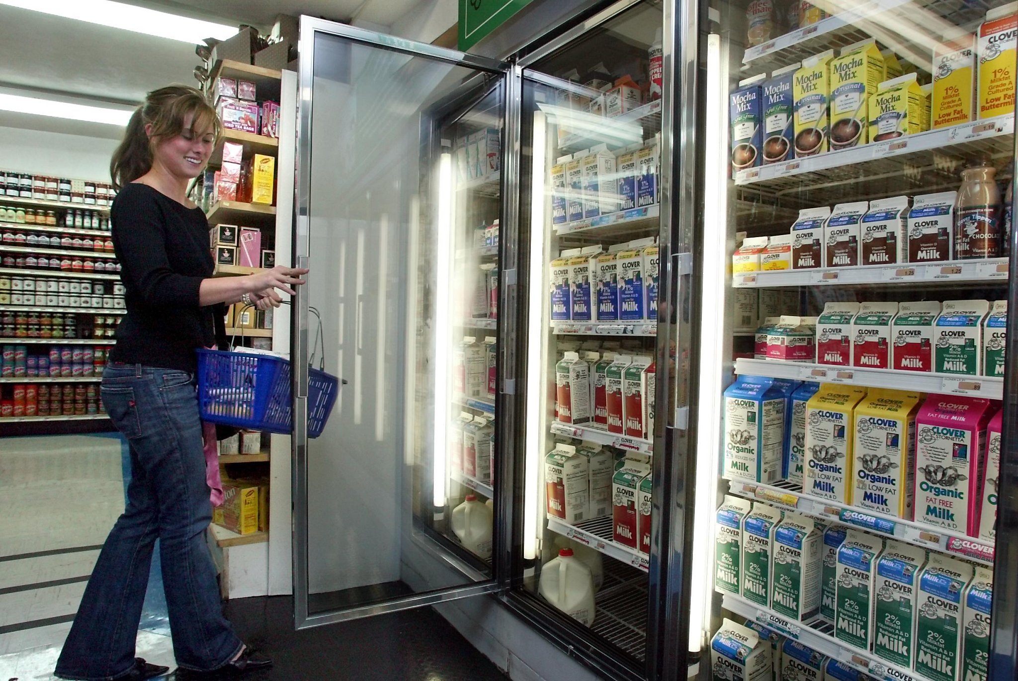 ‘Non-GMO’ milk label angers some farmers