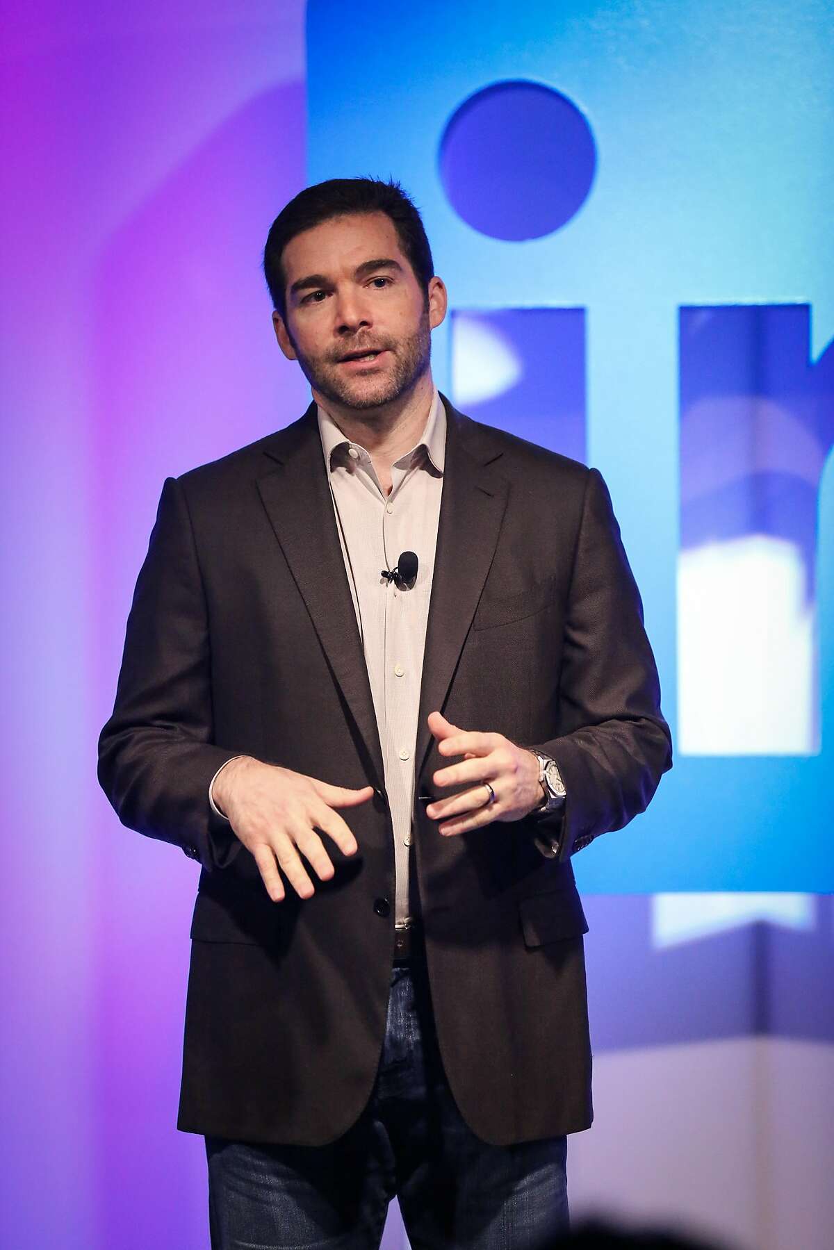 LinkedIn CEO sends employees heartfelt letter in election aftermath