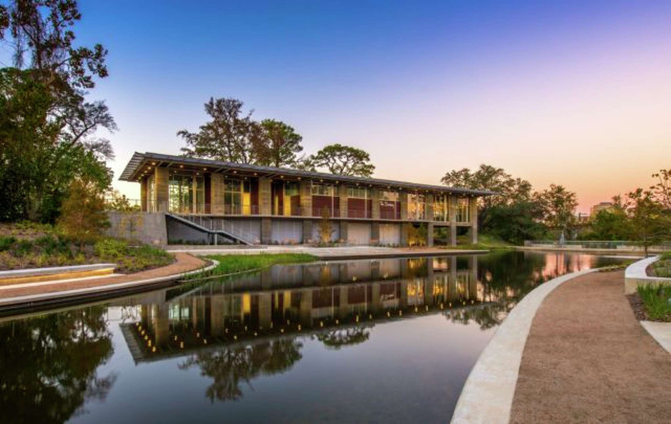 A box seat for the bayou: The Dunlavy