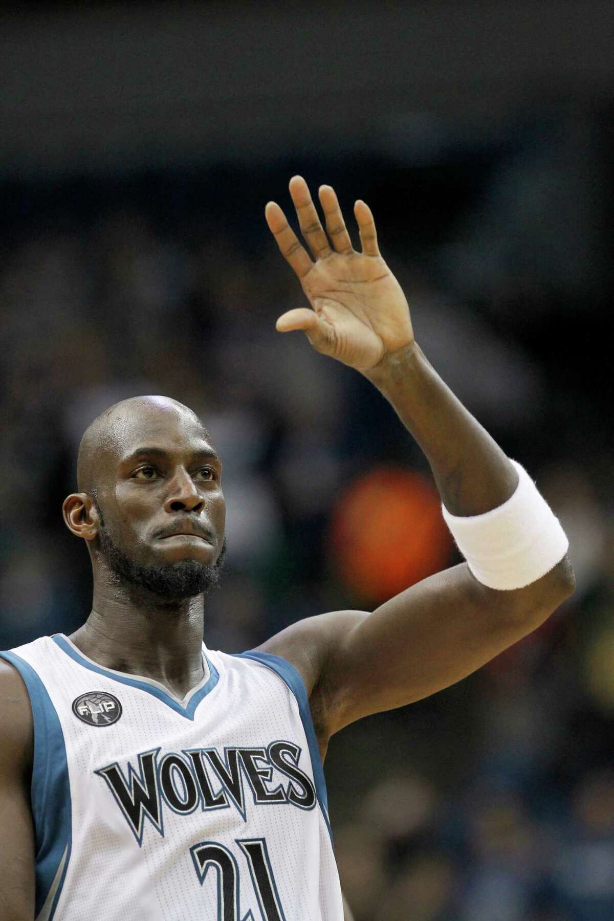NBA: Timberwolves' Kevin Garnett retires after 21 seasons