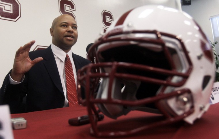 Stanford hires Shaw as football coach