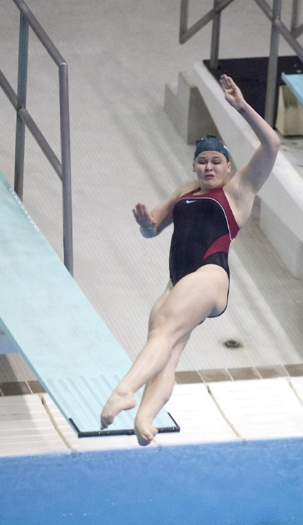 Diving competitions kick off District 14-5A, 19-4A meets Friday