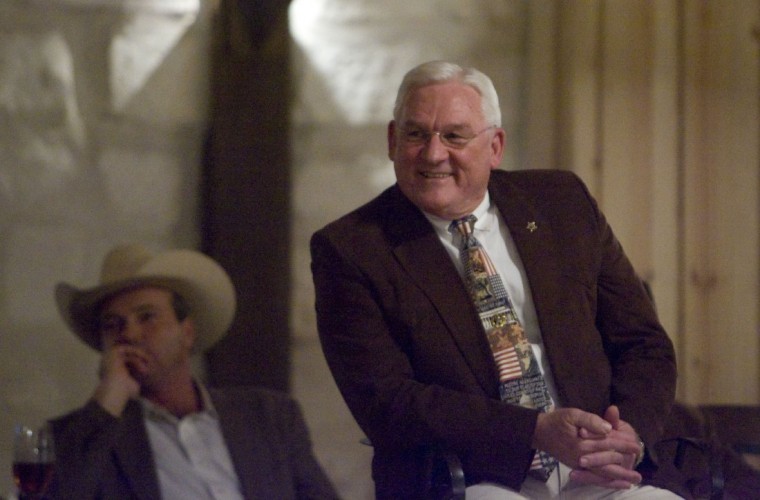 Sheriff takes heat from roasters, raises money for chamber