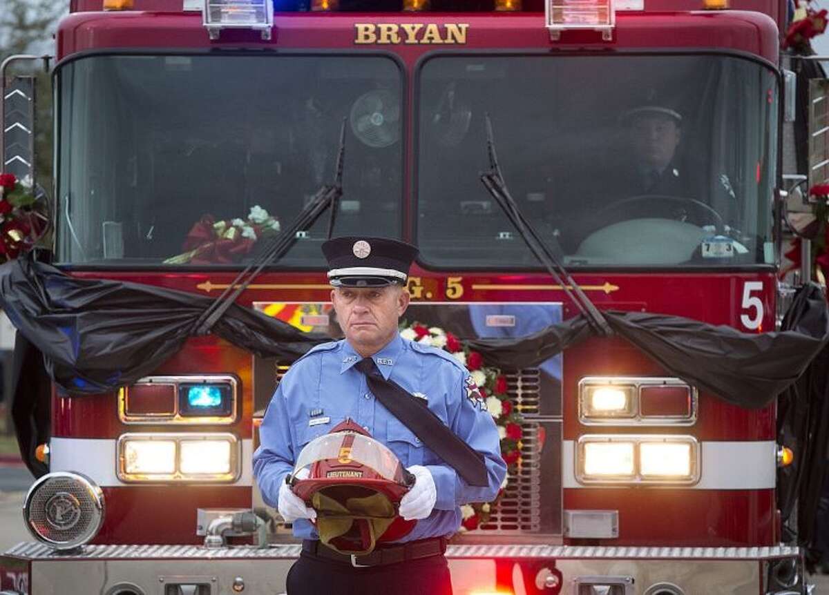Mourners remember 2 Bryan firefighters who died in blaze