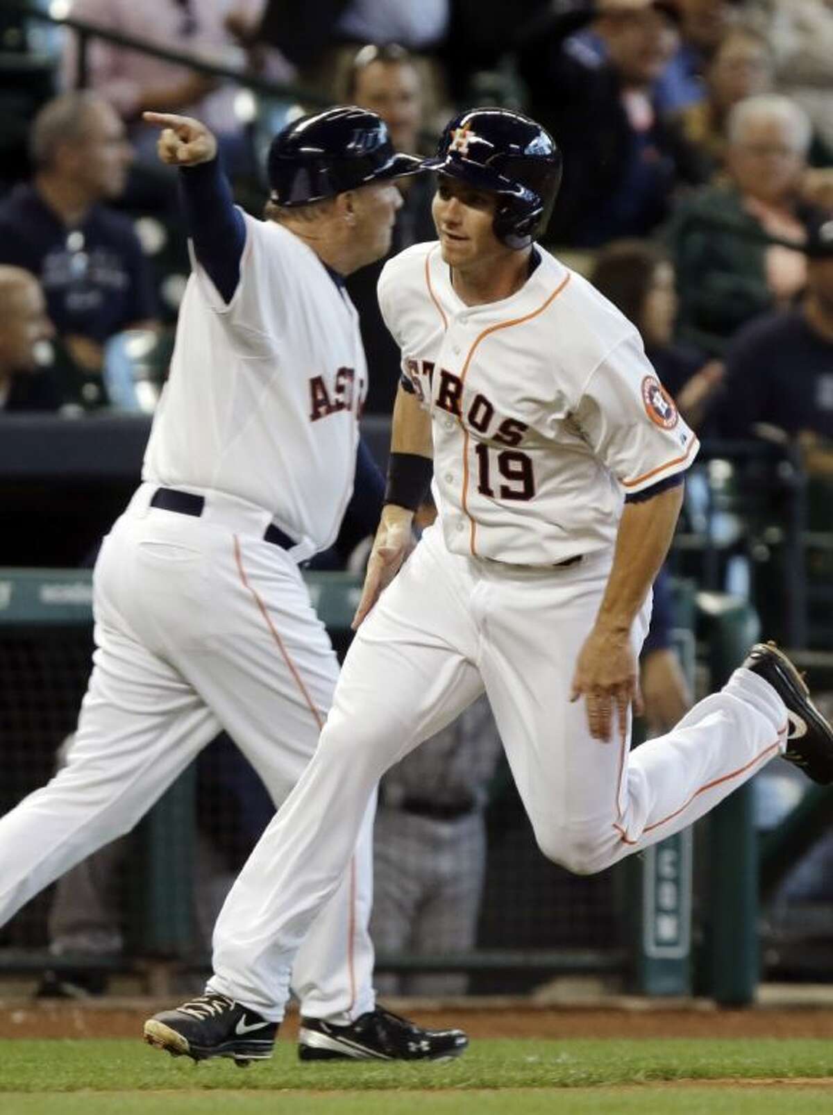 Astros beat Mariners 10-3 to take series