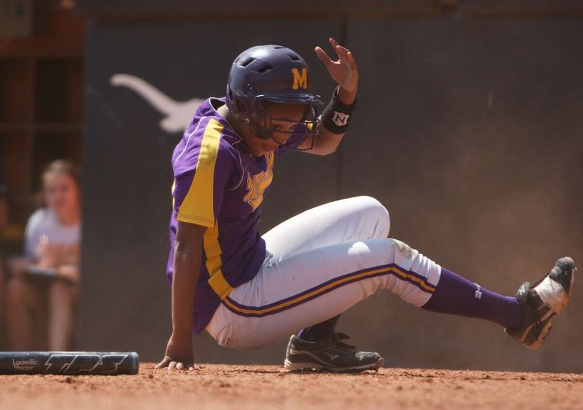 SOFTBALL: Montgomery clobbers Forney to advance to 4A title game