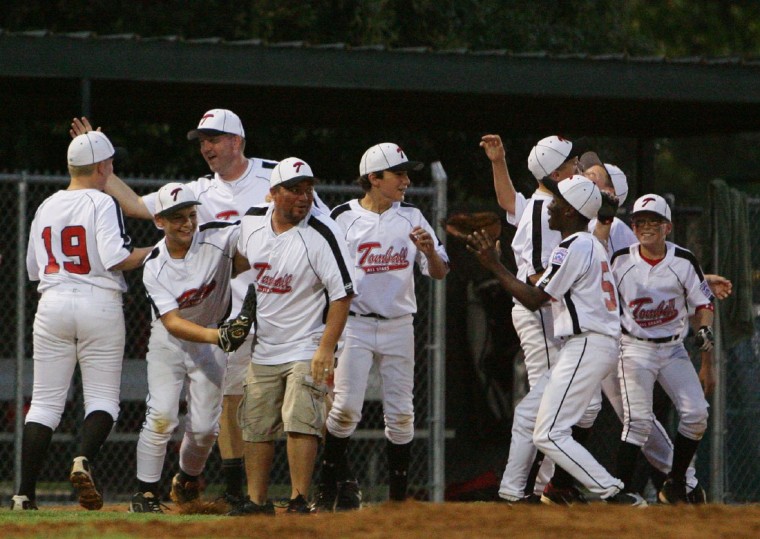 Tomball beats ORWALL American 8-3, wins District 28 Majors tourney