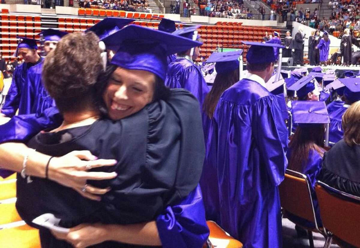 Willis High School graduates celebrate completion of education