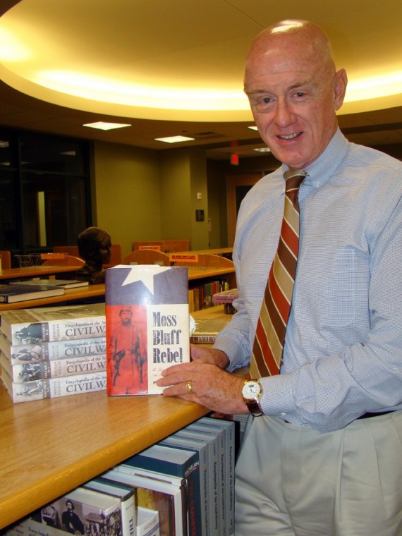 LSC-M professor wins award for Civil War book