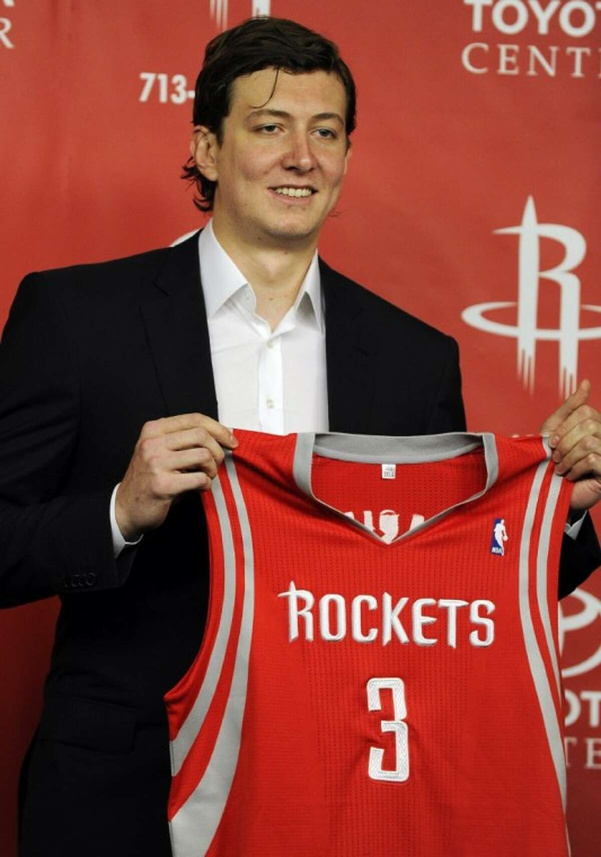 Asik introduced as a Rocket