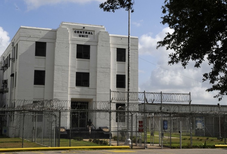 For the first time, Texas closes a prison