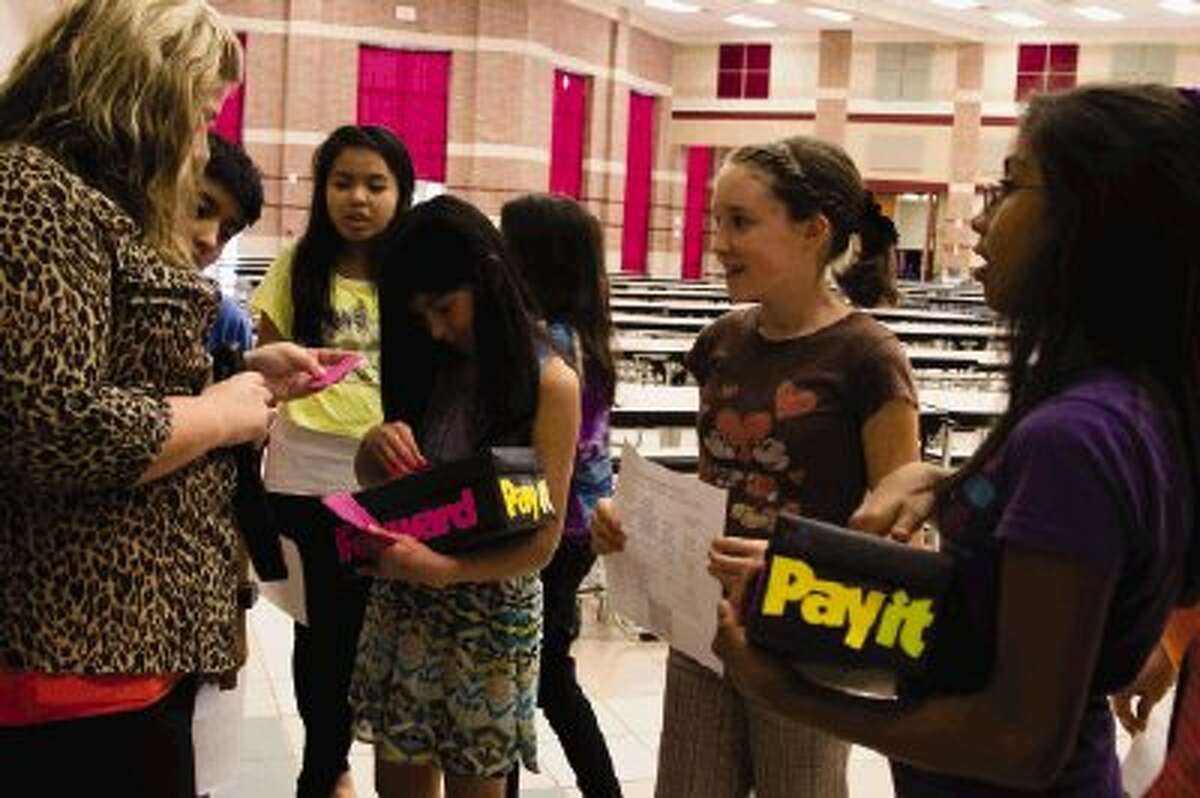 Bozman students paying it forward