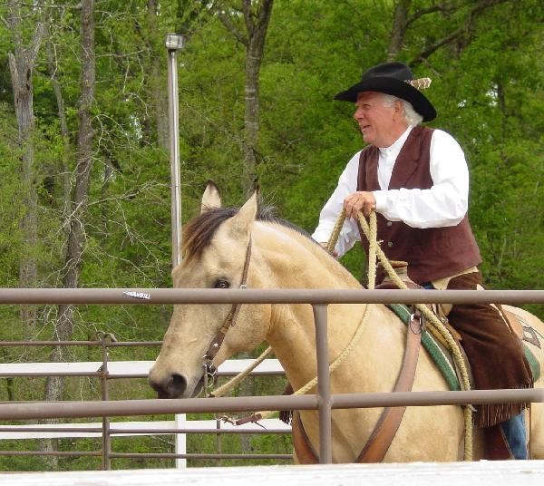 CSO’s ‘Cowboy Conductor’ leads Western-themed season opener Monday