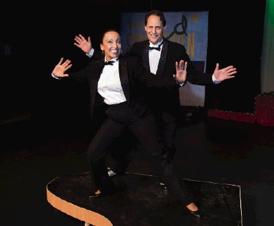 Crighton Players make it a ‘White Christmas’ at Owen