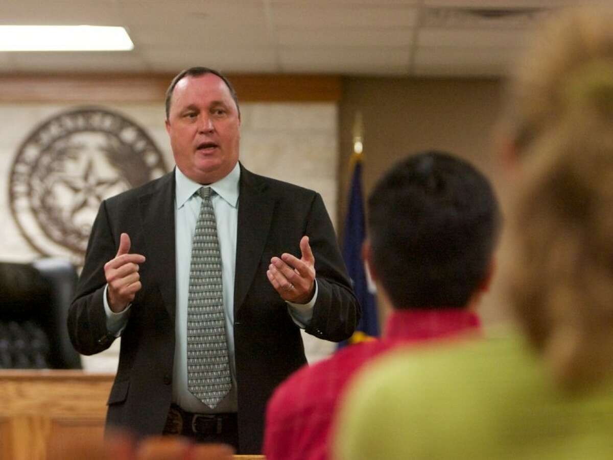 Refuge owner agrees to surrender dogs