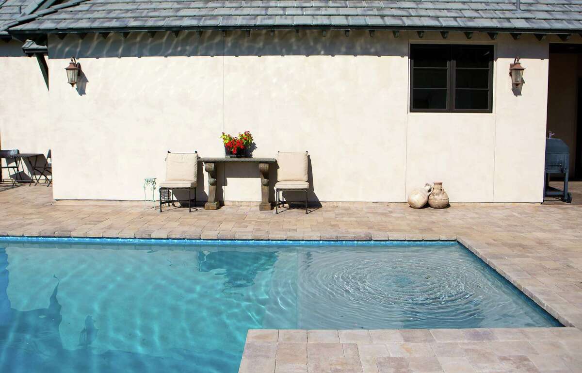 ‘Charlie’s Angel’ star Cheryl Ladd has touched down in Boerne