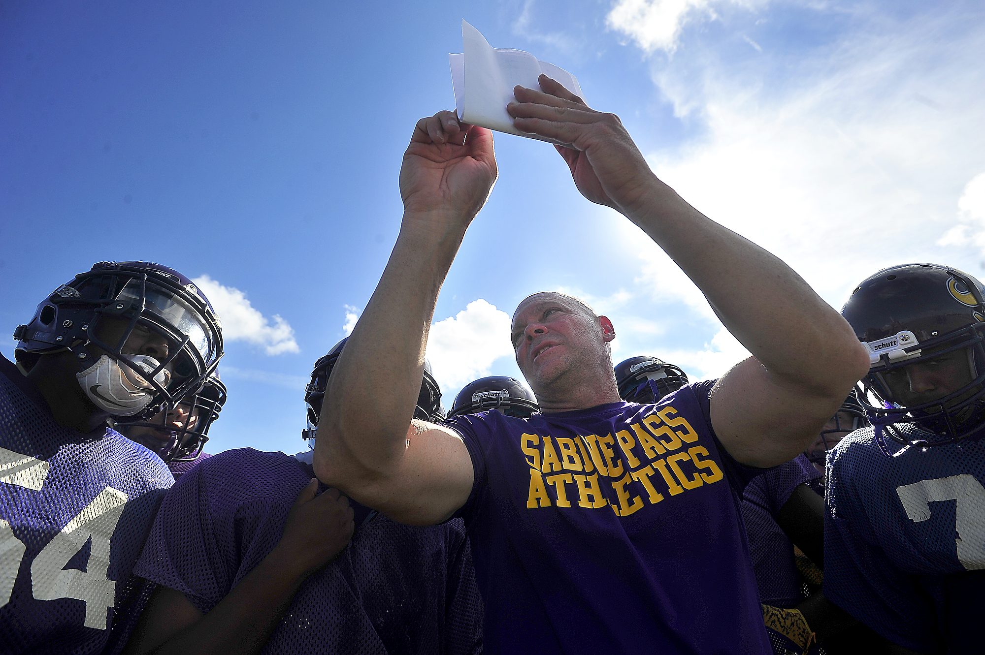 Sabine Pass football team a beacon as memories of hurricanes flood ...