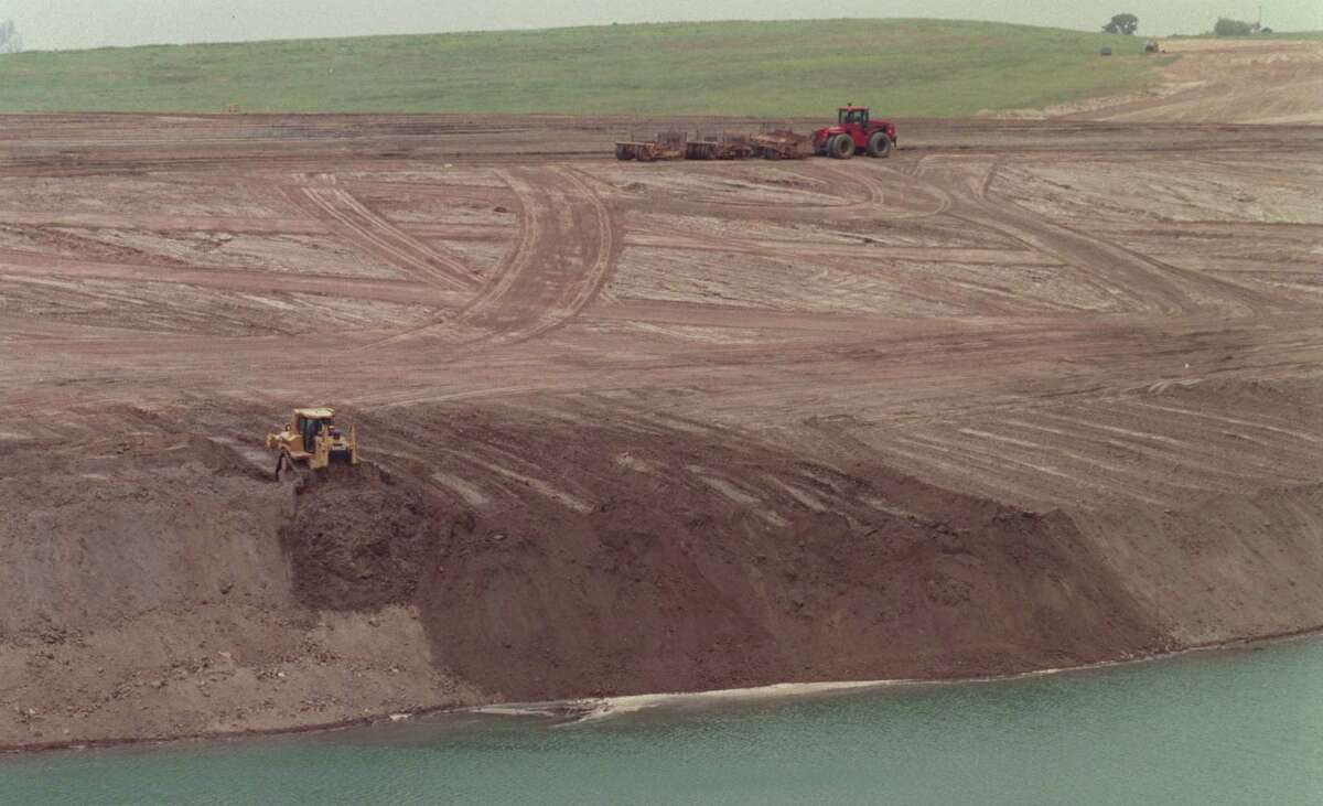 Westmoreland Coal to cut 250 jobs, close Texas mine