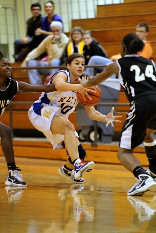Alexander’s return sparks Klein High girls basketball team’s success