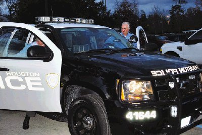 Houston Police consider extreme makeover: New fleet, new decals, new ...