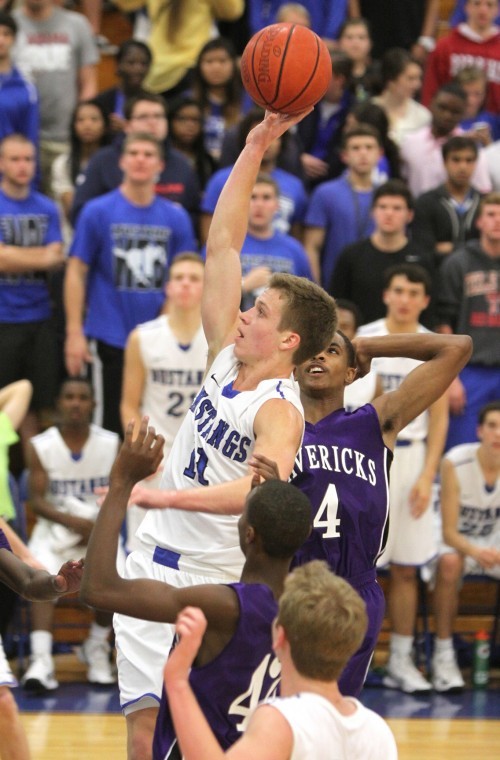 BASKETBALL: Taylor boys pull together late to beat Morton Ranch