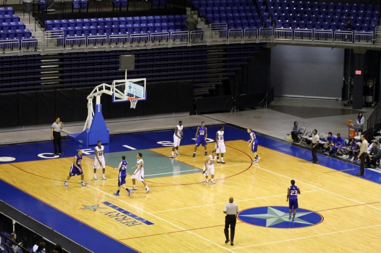 Berry Center proves to be a good basketball venue