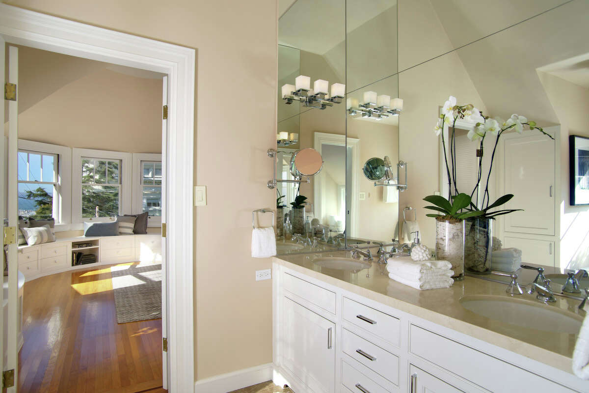 San Francisco's beloved 'Mrs. Doubtfire' house going on market for $4. ...