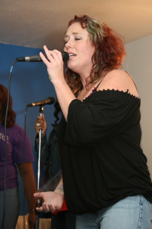 Huffman singer creating her own path