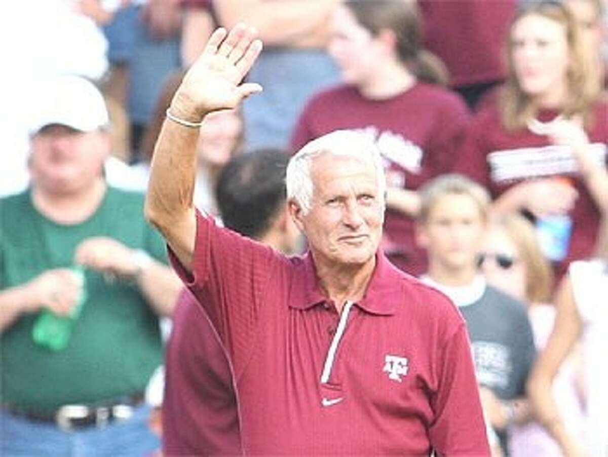 Pioneer Westfield football coach Emory Bellard changed the game