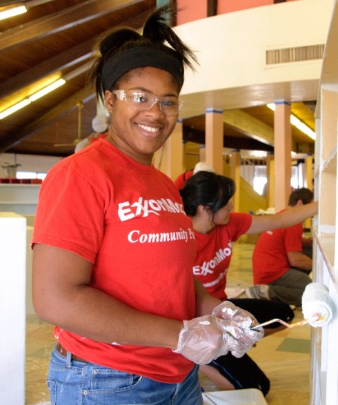 ExxonMobil employees volunteer at Pasadena day care center
